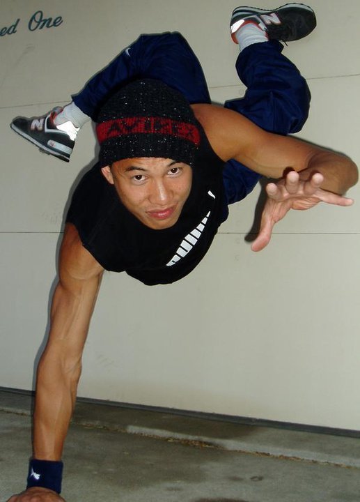 Breakdancing, popping and locking – Chicago Urbanite